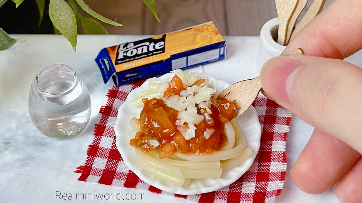 Tiny Food Recipe: Spaghetti Bolognese | Miniature cooking at the mini ...