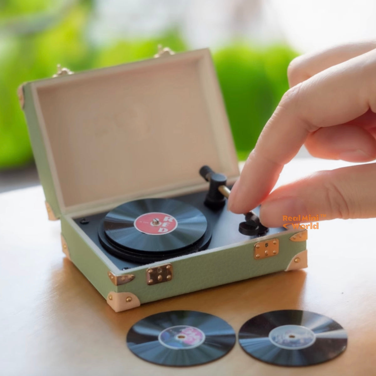 Miniature Retro Vinyl Record Players | Dollhouse Miniature Shop – Real ...